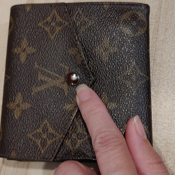 Louis Vuitton | Other | Authentic Louis Vuitton Coin Wallet | Poshmark